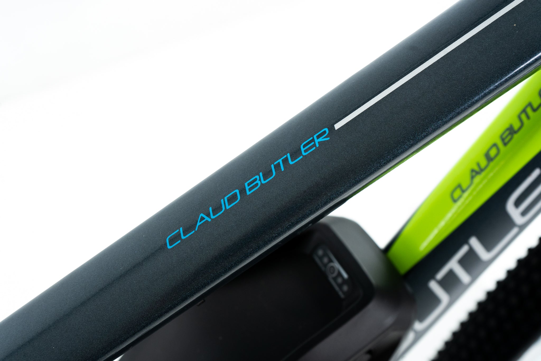 CLAUD BUTLER Haste-E-Electric Bike-Mountain-Grey-Red-ET Bikes-641018